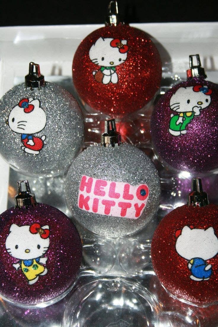 hello kitty bauble