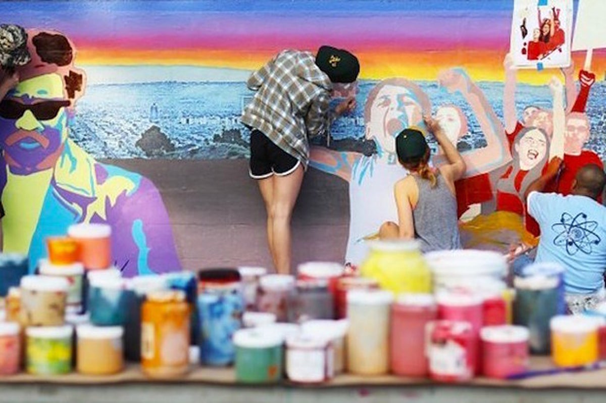 These College Students Painted A Mural For Class And The Results Are ...