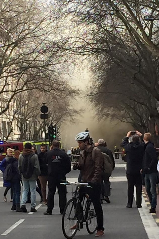Startling Images Show Central London Without Power After An Electrical Fire