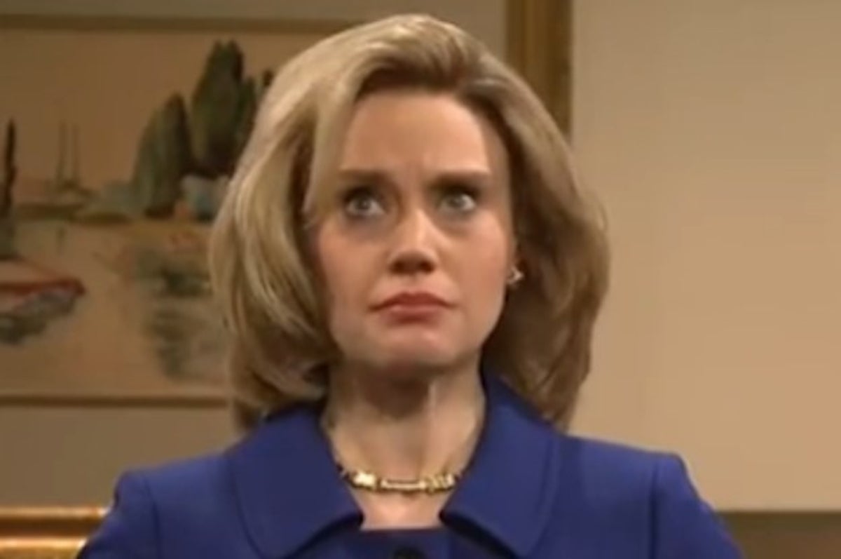 "SNL" Pokes Fun At Hillary Clinton On The Eve Of Her Presidential Campaign