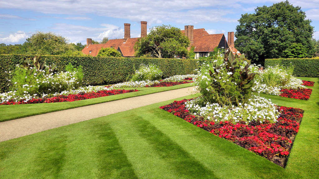 18 Things You Can Learn From The Most Famous Gardens In The World