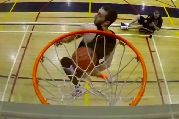 This Guy Just Pulled Off One Of The Most Ridiculous Slam Dunks You've ...