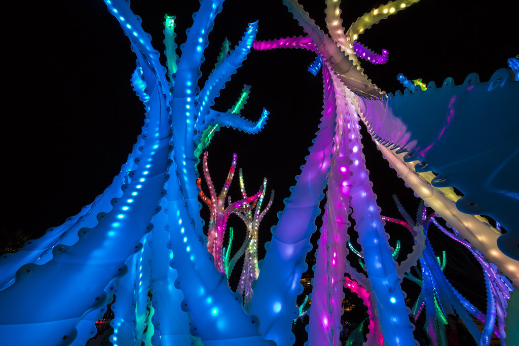 14 Ways To Take Amazing Photographs Of Lights At Night