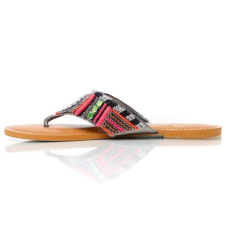 27 Adorable Sandals For When Your Big Feet Wanna Go To The Beach