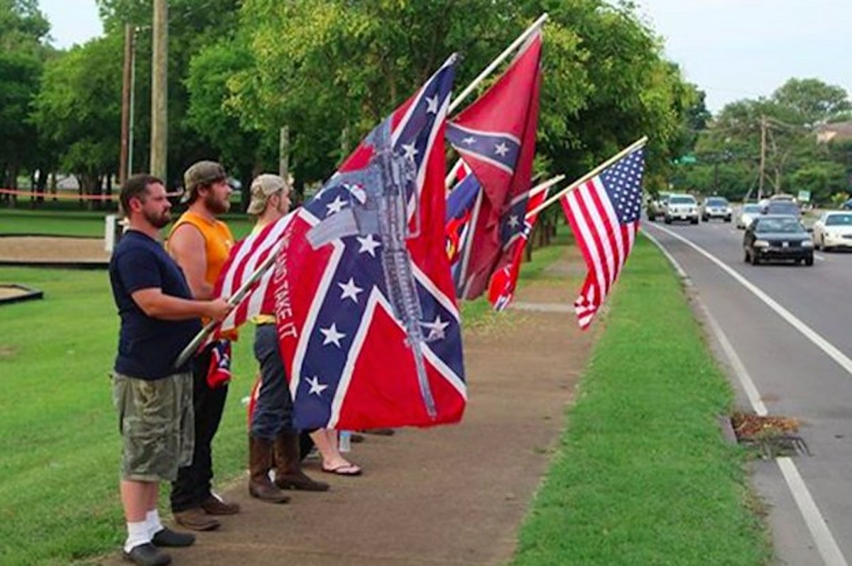 Residents Of Small Tennessee Town Fight Over The Confederate Flag