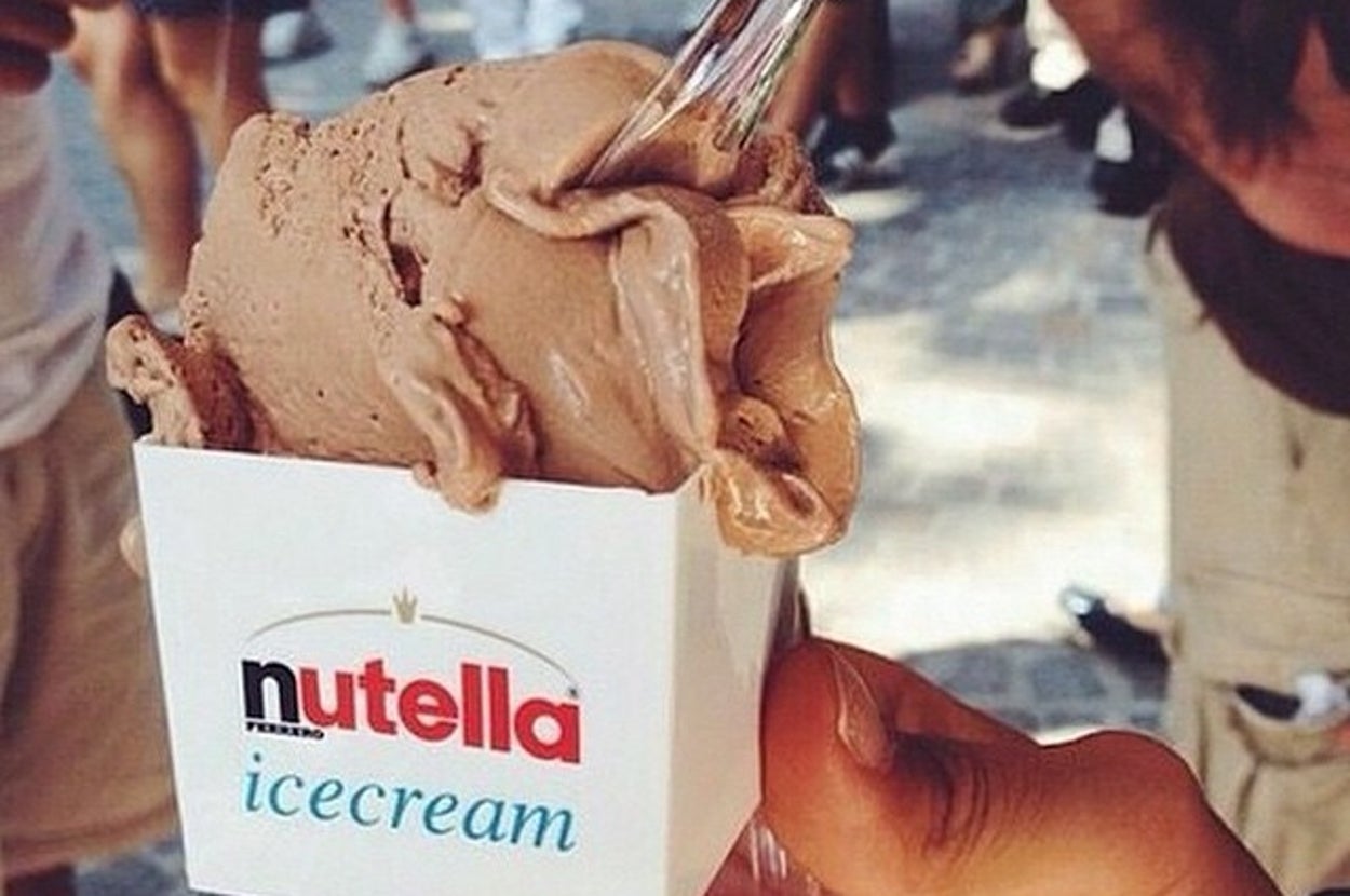 18 Perfectly Cool Pictures Of Ice Cream That'll Make You Drool
