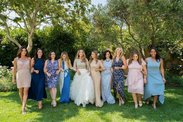 31 Real-Life Bridal Parties Who Nailed The Mix 'N' Match Look