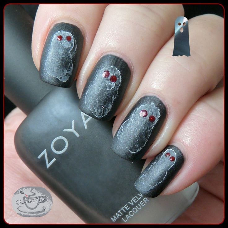 24 Spooky Nail Art Ideas For Halloween