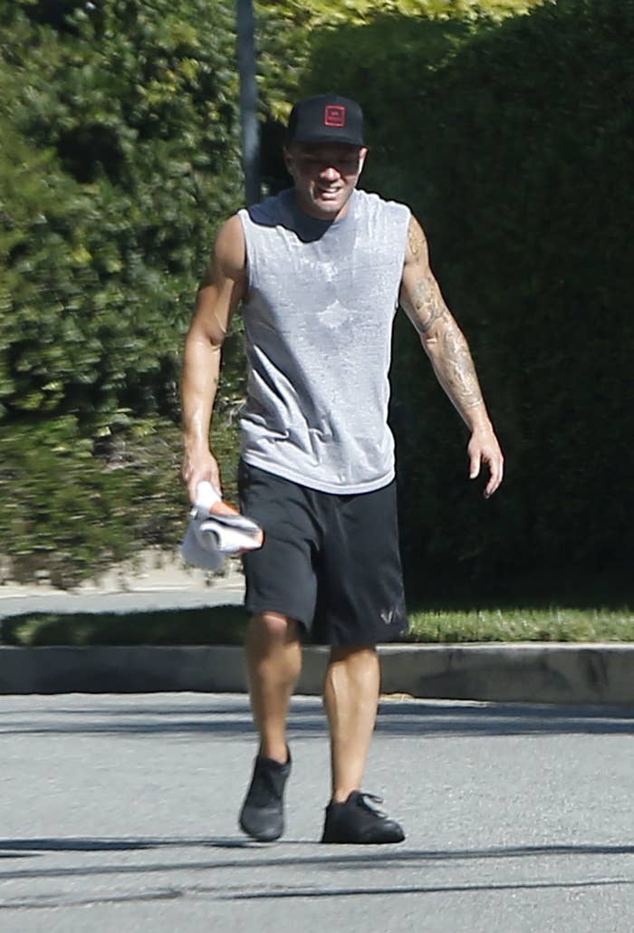 Intensely Running Ryan Phillippe Is All Of Us