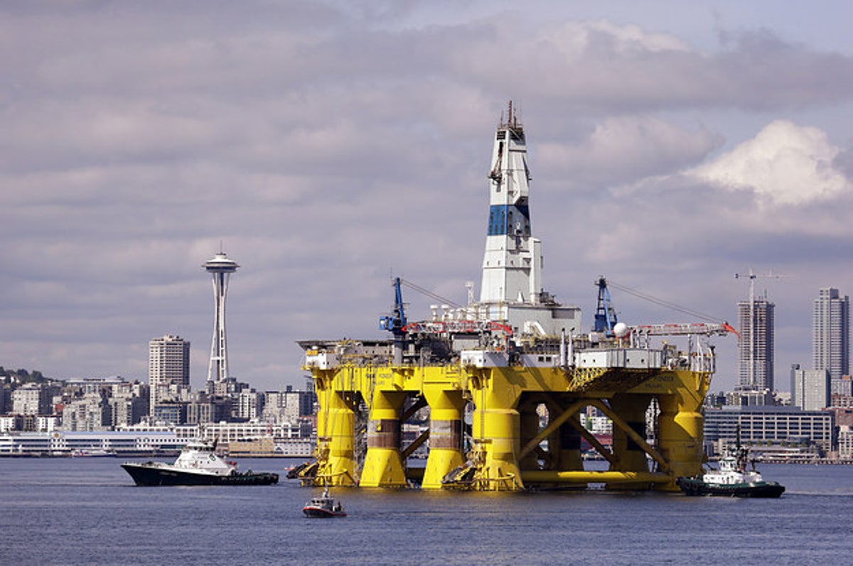 Shell Suspends Oil Drilling Effort In Alaska's Arctic Waters