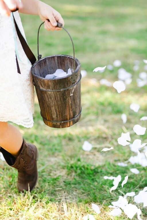 5 Wedding Flower Fails - Faux Flowers To The Rescue!