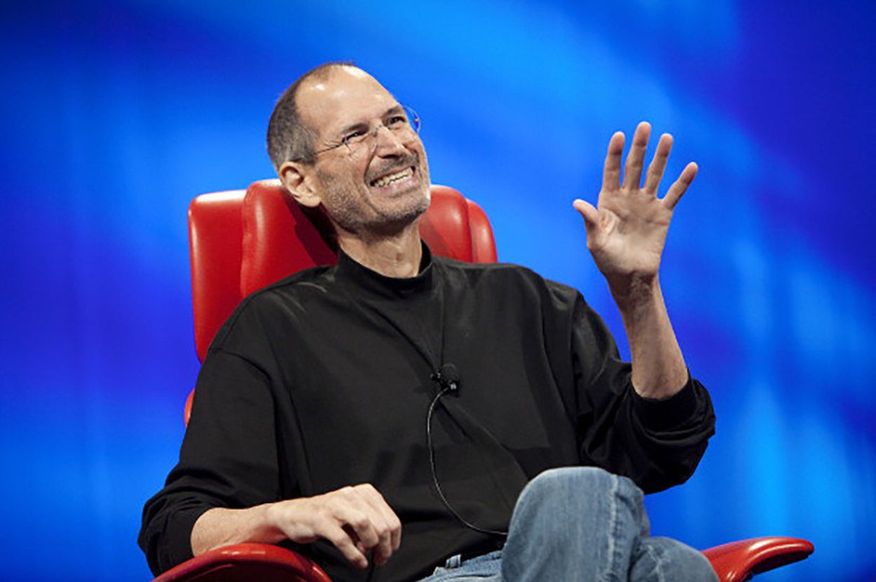 Tim Cook, Eddy Cue, Bud Tribble Remember Steve Jobs With Personal Essays