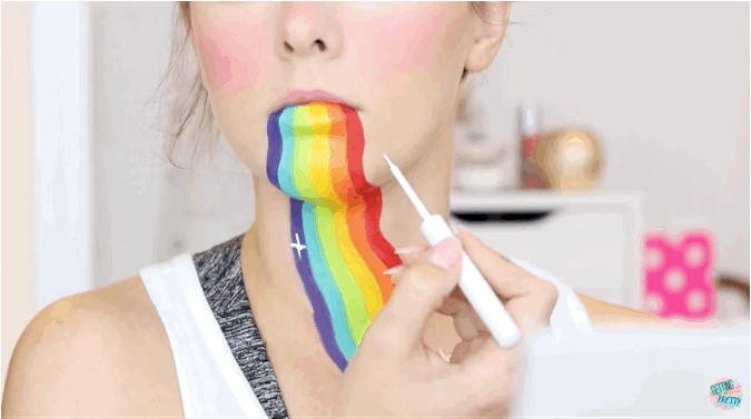 Here's How To Do The Rainbow Snapchat Filter IRL For Halloween