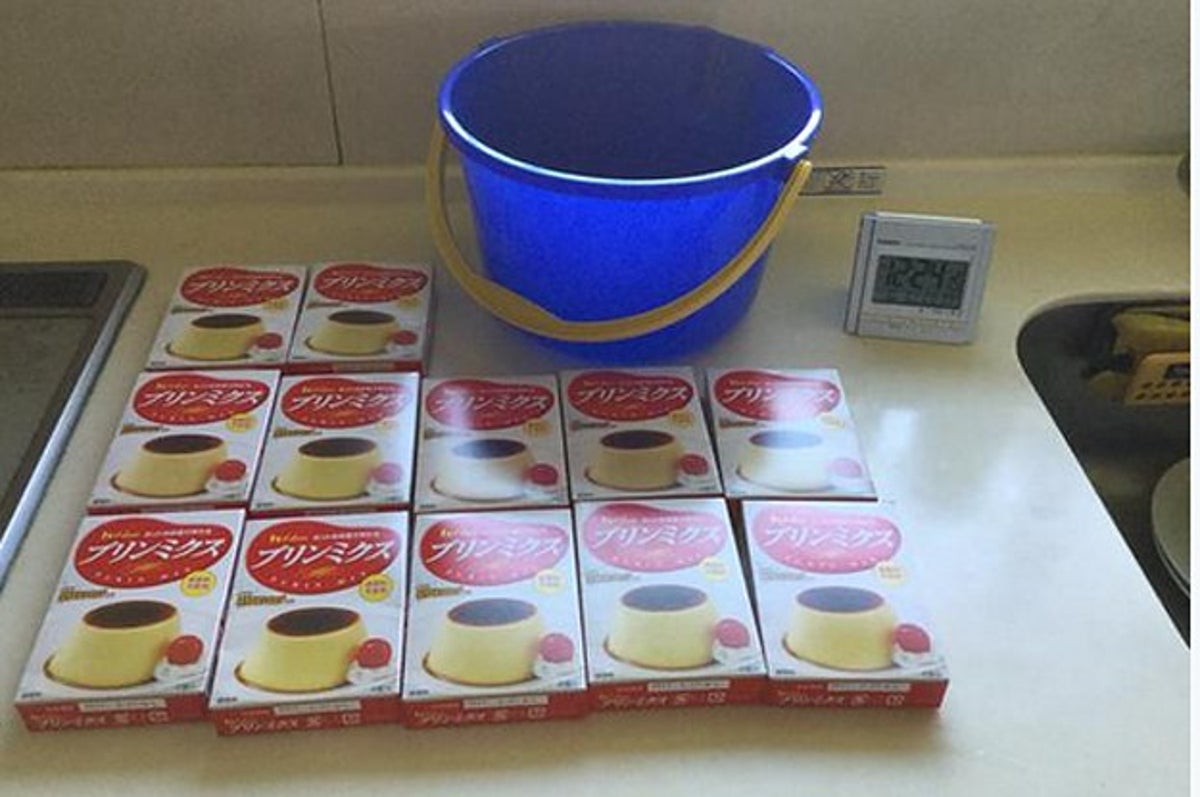A Man Live-Tweeted Making A Ridiculously Huge Flan And The Result Is ...