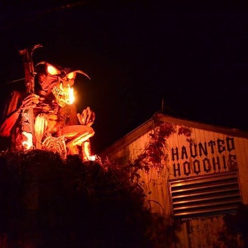 19 Insane Haunted Houses That'll Literally Scare The Shit Out Of You