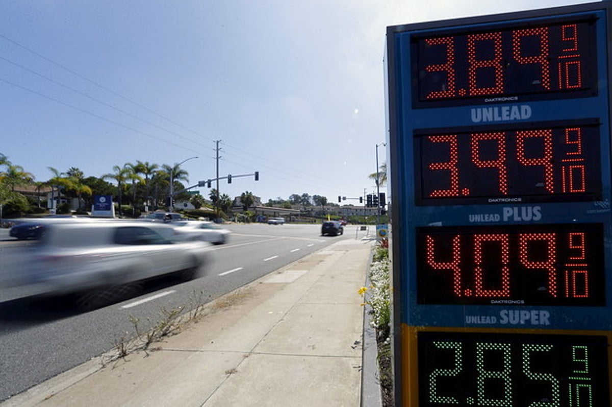 The U.S. Paid 86 Times More For A Gas Station Than Needed And Nobody ...