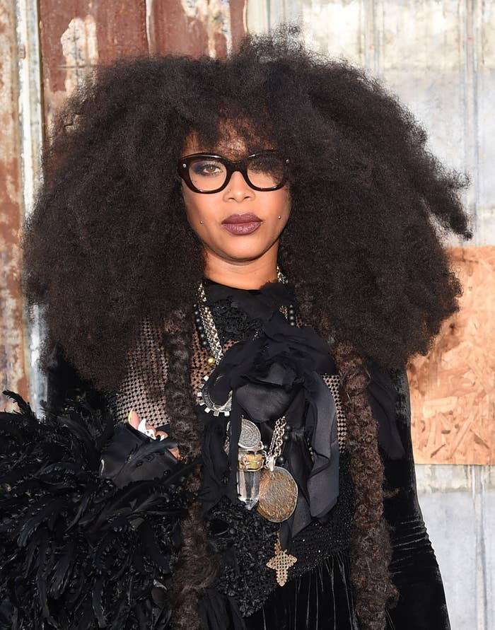 Erykah Badu Effortlessly Threw Shade At Iggy Azalea Last Night