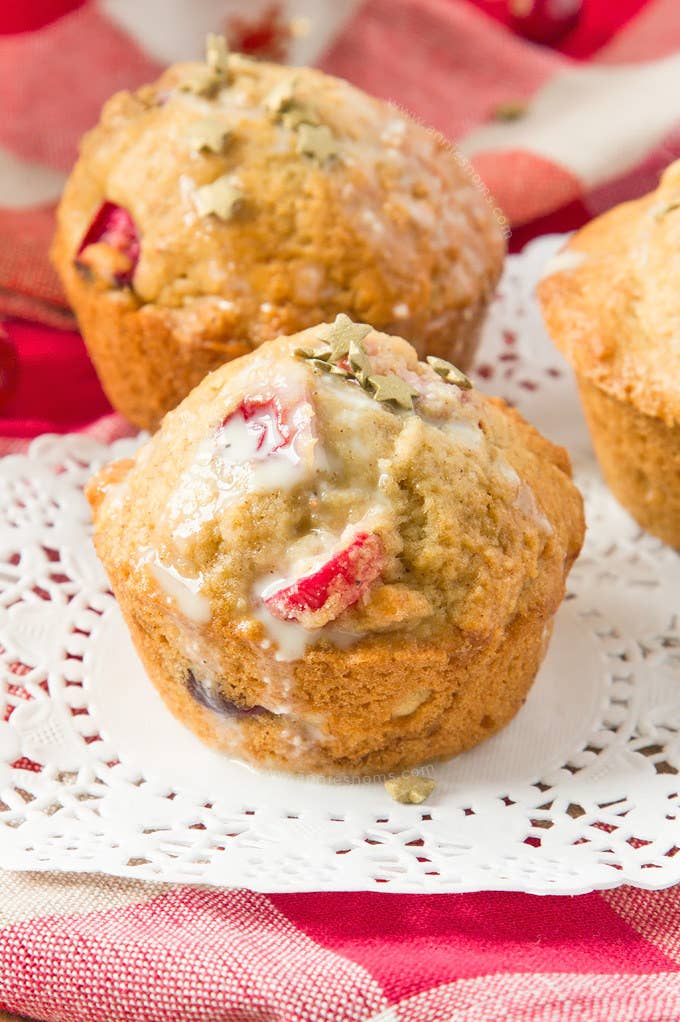 19 Quiet Snacks That Won't Broadcast The Fact That You're Eating