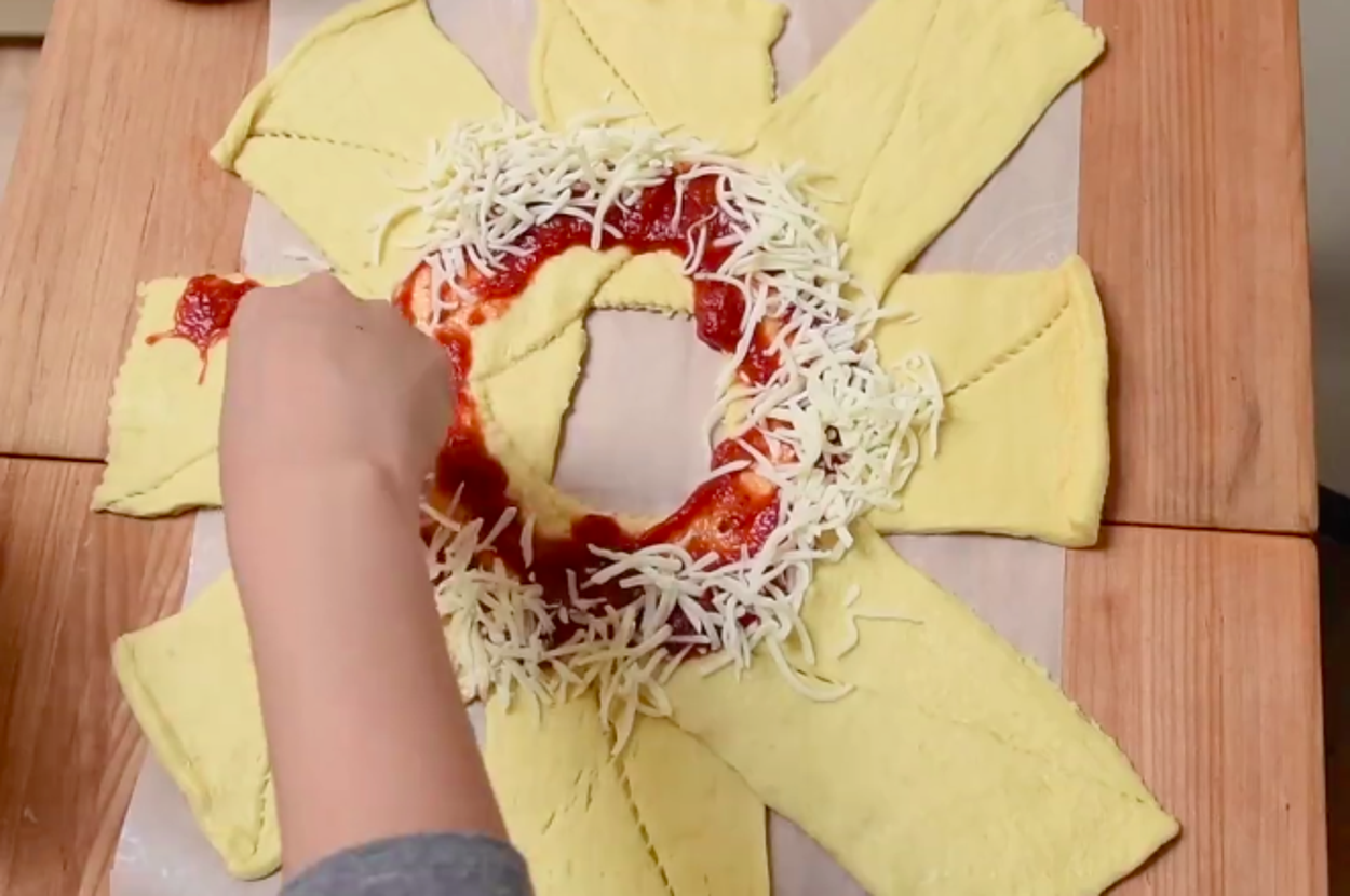 how to make a pizza ring