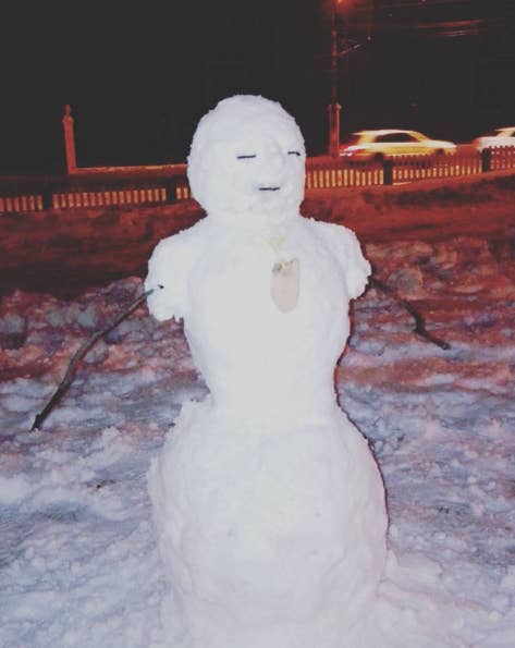 17 Types Of Holiday Hangovers Illustrated By Crappy Snowmen