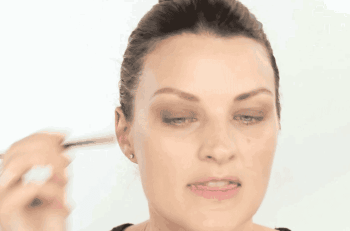 How To Put Makeup On Puffy Eyelids Saubhaya Makeup