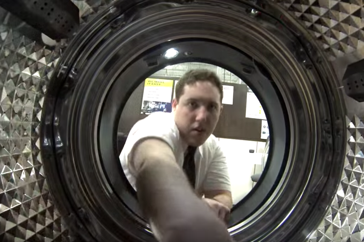 Some Geniuses Put A GoPro Inside A Washing Machine And It's Mesmerizing
