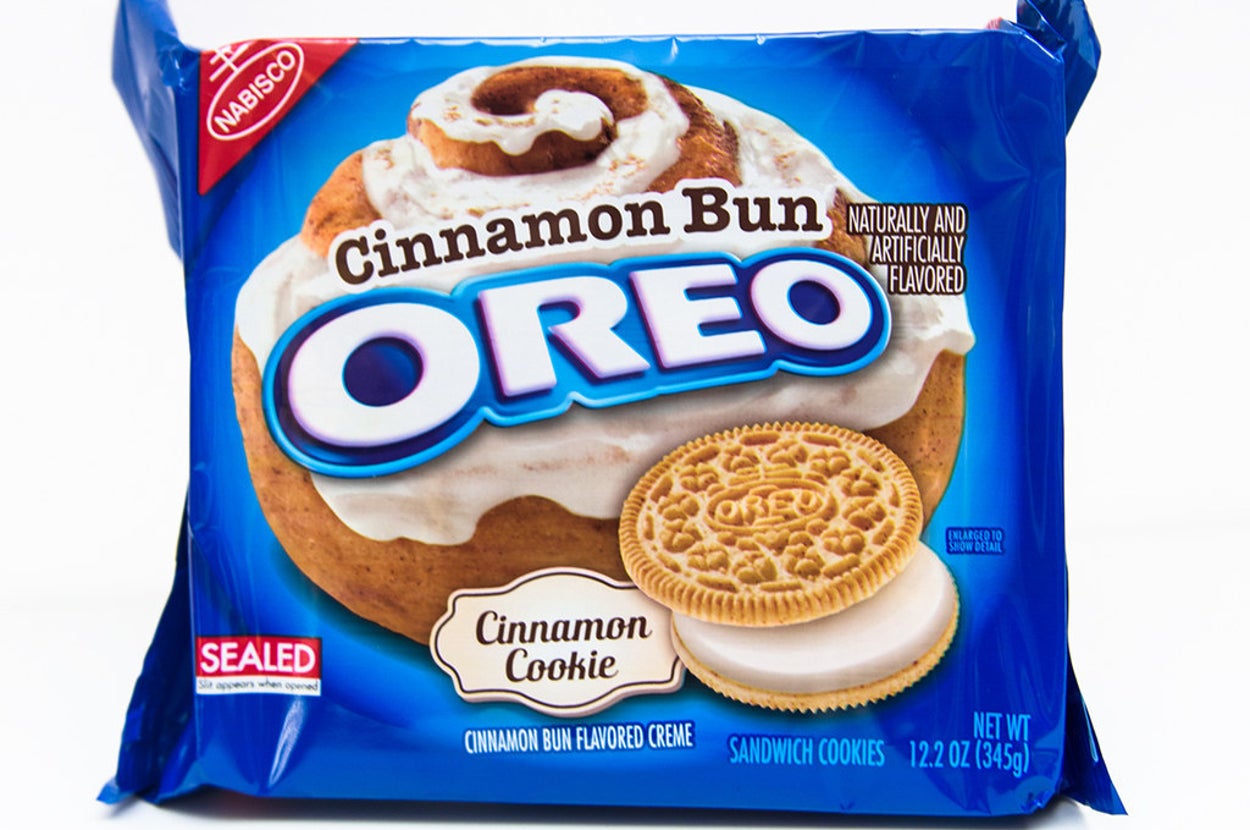 The New Oreo Flavor Is Cinnamon Bun And They Taste Like Dunkaroos