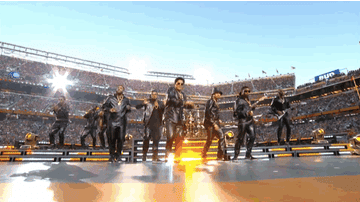 Beyoncé And Bruno Mars Completely Upstaged Coldplay At The Super Bowl ...