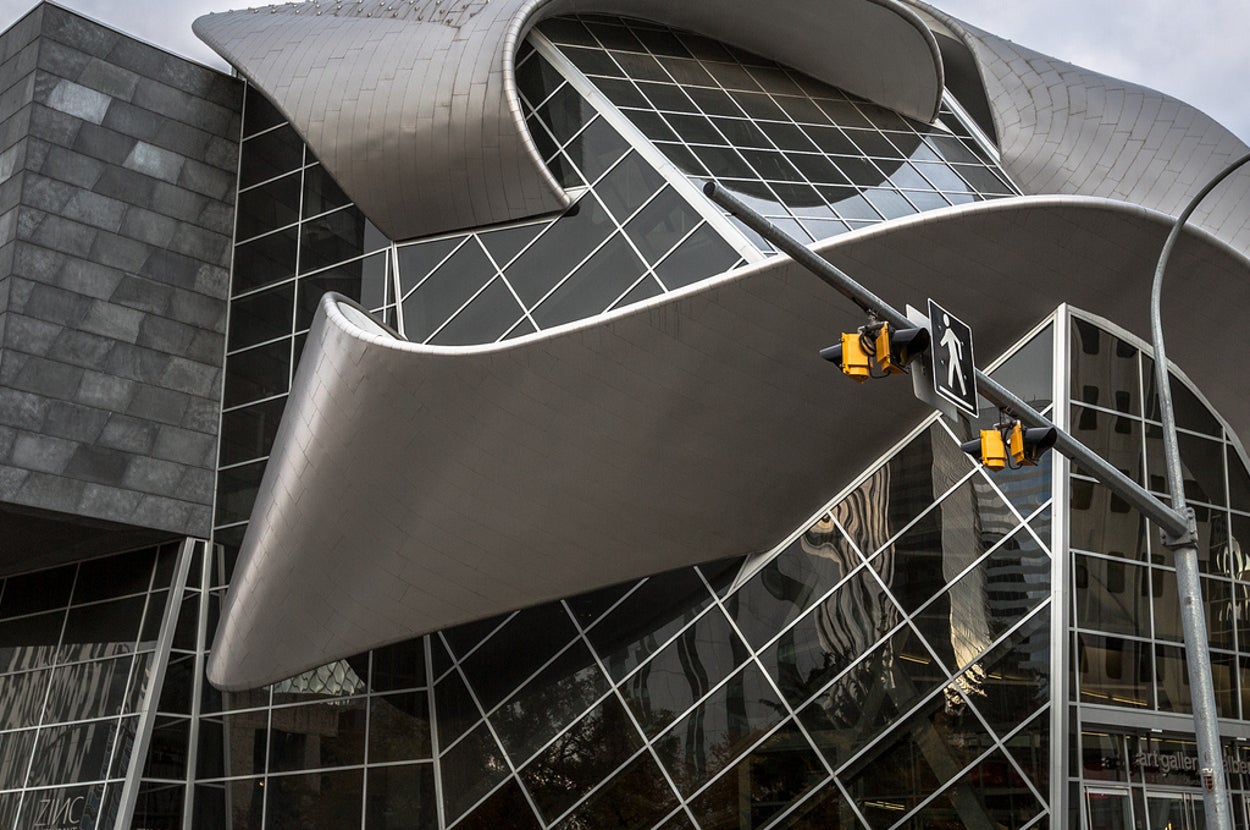 15 Canadian Superstructures You Need To See For Yourself