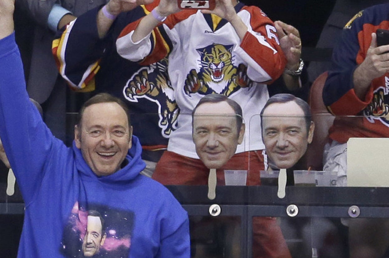 Kevin Spacey Went To A Hockey Game In A Kevin Spacey Mask