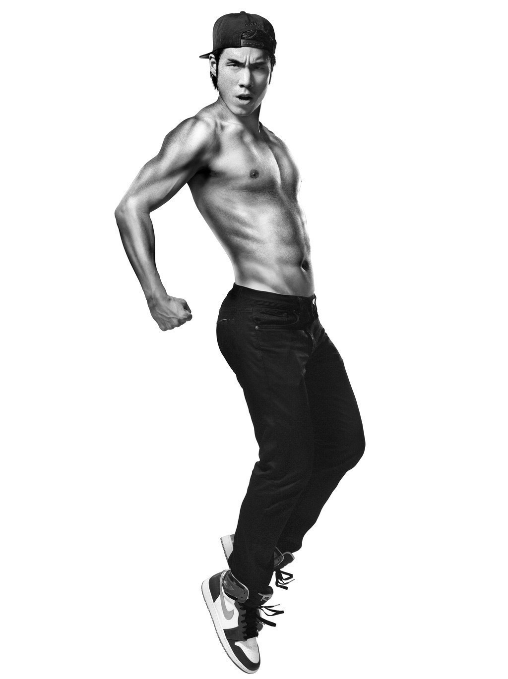 Men Re-Create Iconic Photos And Get Photoshopped With Their Ideal Body ...