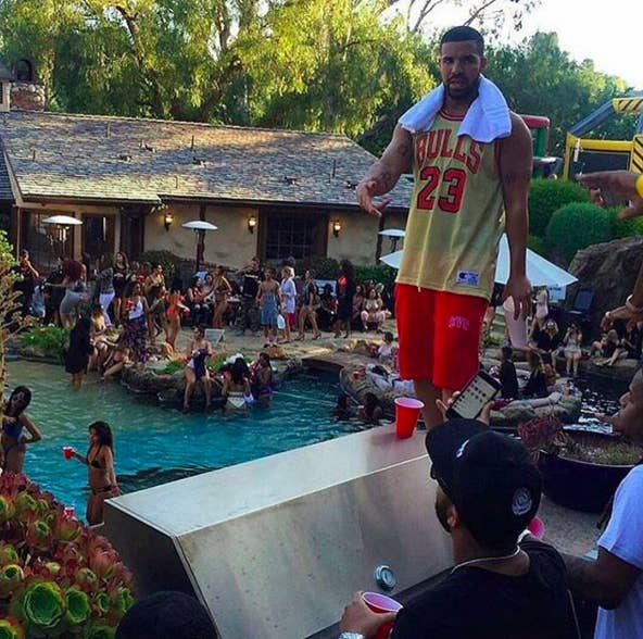 Drake Using The Dog Filter On Snapchat Is Just Too Much