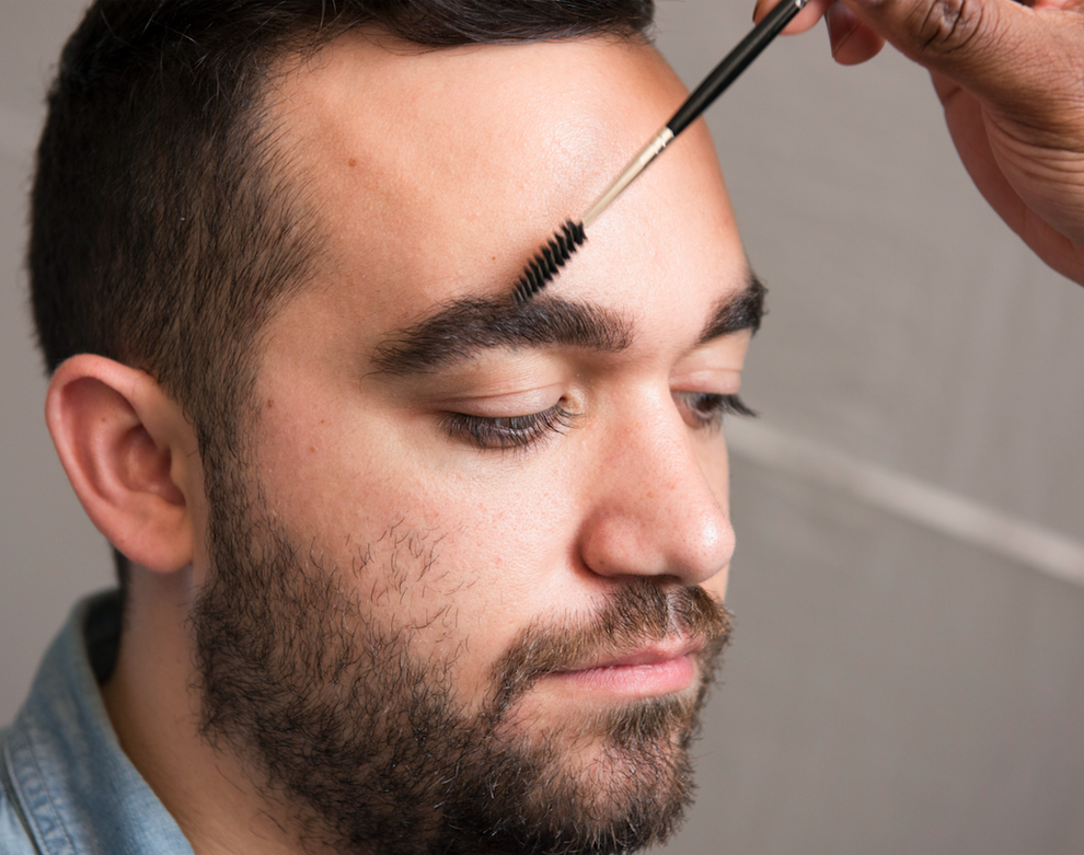 Here's What Men Think About Wearing "No-Makeup Makeup"