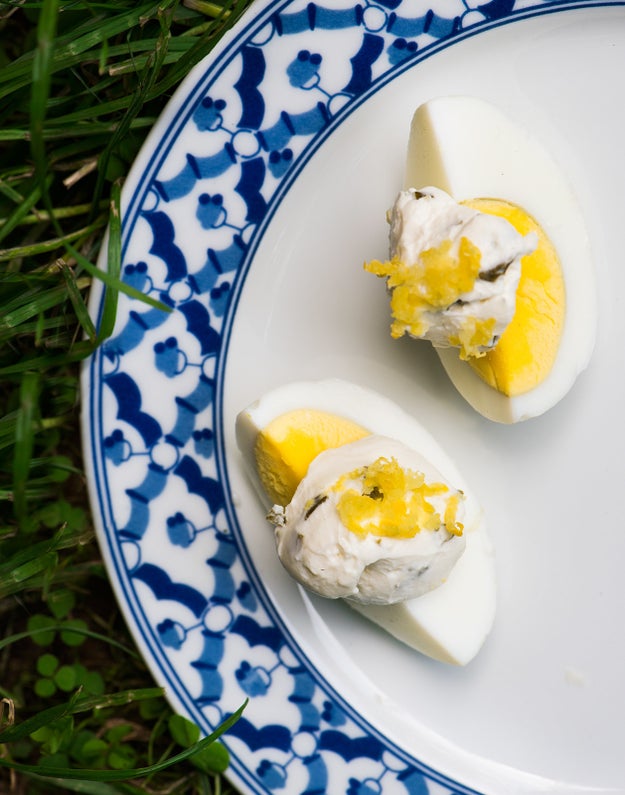 11 Next-Level Cream Cheese Spread Snacks For Your Grown-Up Picnic