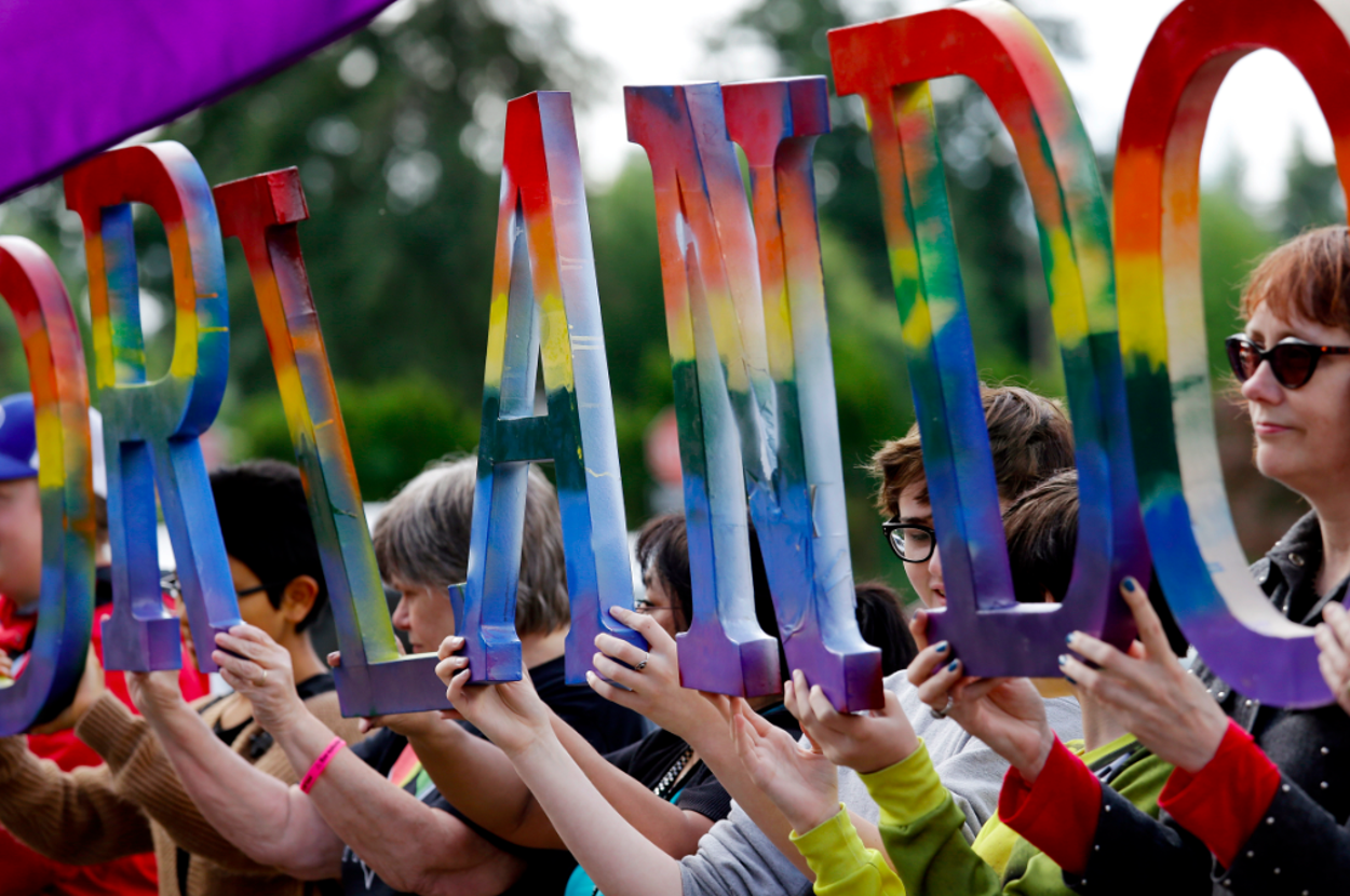 Largest LGBT Rights Group In U.S. Endorses Gun Control Reforms