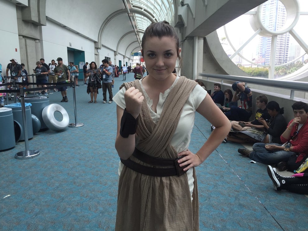 16 Photos Of Badass Women Who Totally Owned It At Comic-Con