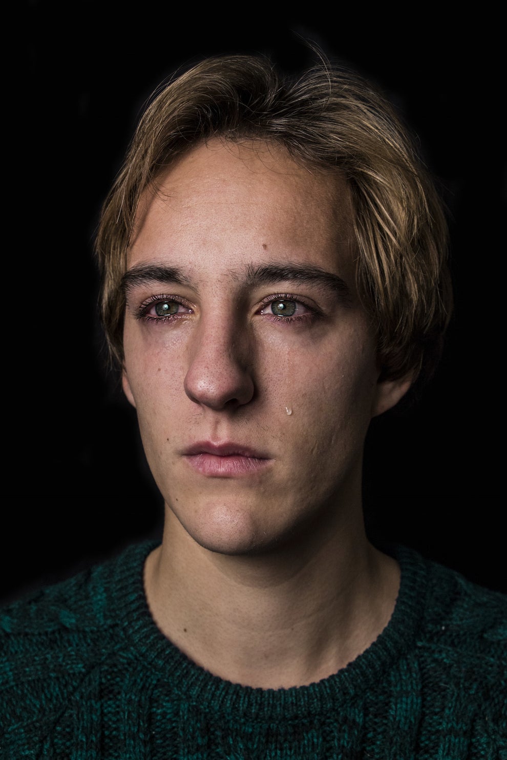 18 Photos Of Men Crying That Challenge Gender Norms