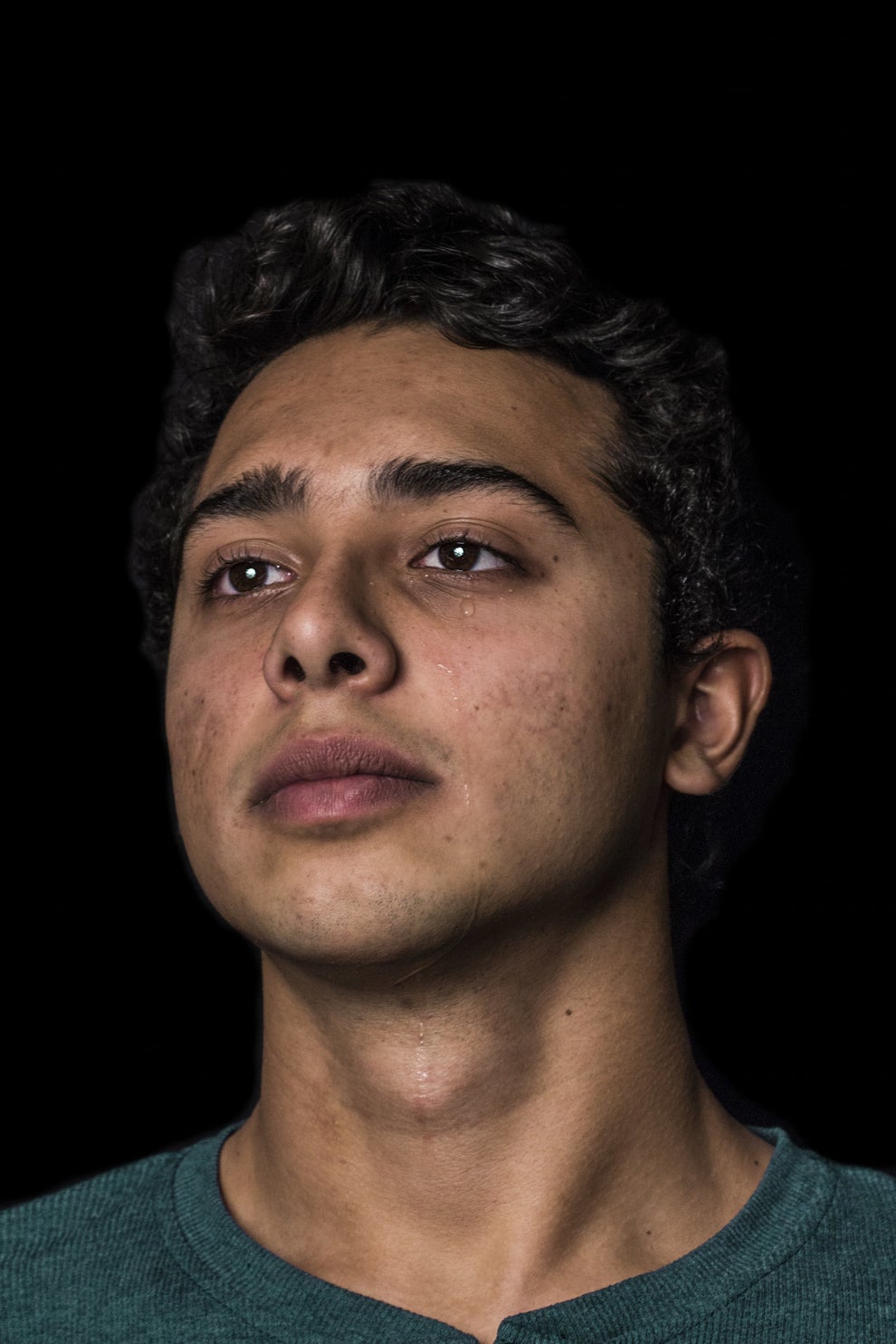 18 Photos Of Men Crying That Challenge Gender Norms