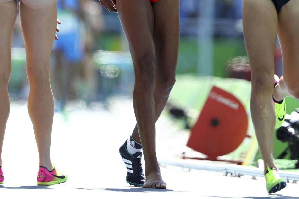 This Olympic Athlete Finished Her Race With Only One Shoe