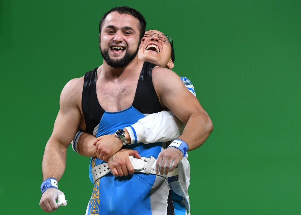 19 Super Sweet Olympic Hugs That Will Make You Feel Things