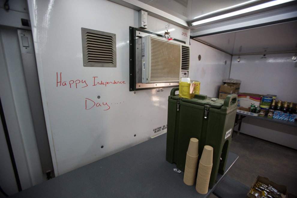 Rare Photos Show Life Inside A US Military Base In Iraq