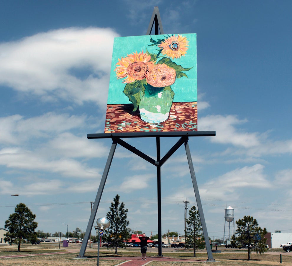 18 Ridiculously Large Household Objects You Didn't Know You Could Drive To