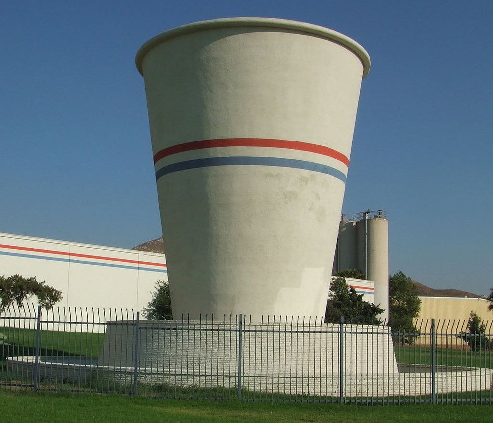 18 Ridiculously Large Household Objects You Didn't Know You Could Drive To