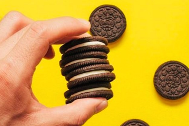 17 Photos That'll Make People Obsessed With Oreos A Bit Horny