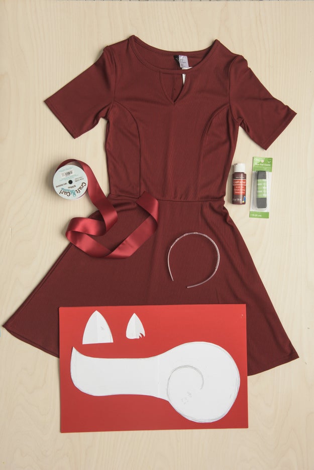 Here's An Easy Vulpix Costume Anyone Can Make