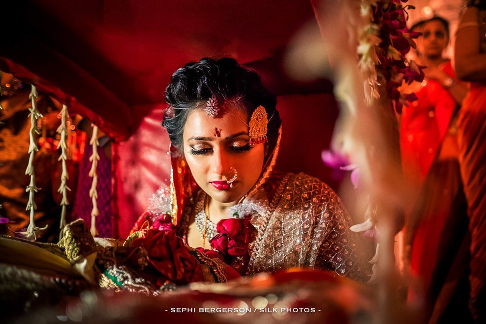 16 Stunning Photos Of Indian Brides During Their Vidaai That Will Make ...
