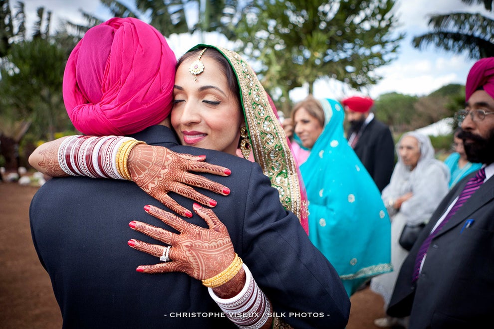 16 Stunning Photos Of Indian Brides During Their Vidaai That Will Make ...