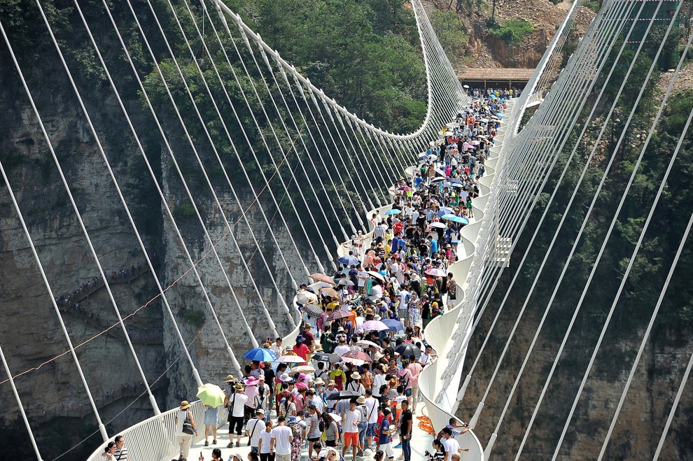 After Just 13 Days, China's Scariest Glass Bridge Has Shut