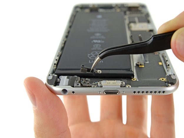 Inside Iphone 7 Why Apple Killed The Headphone Jack Buzzfeed News