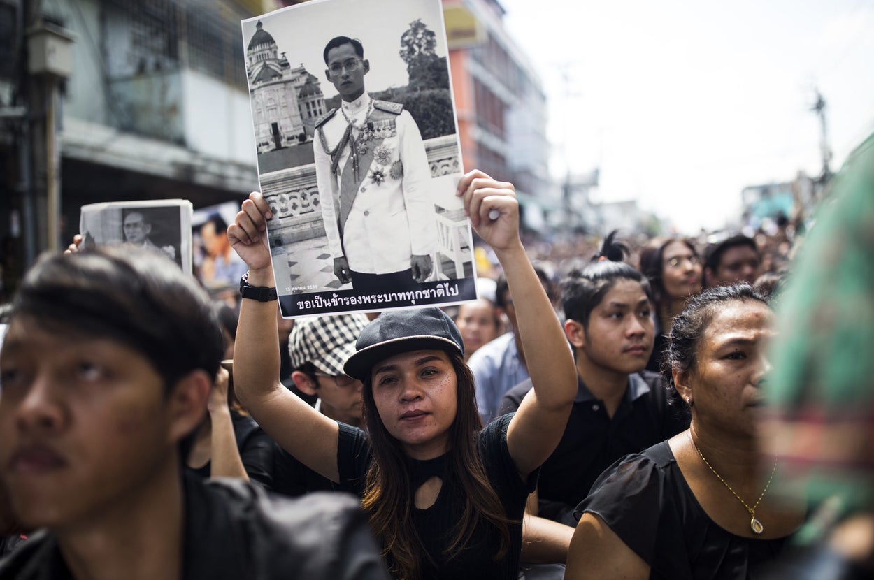 This Is What It's Like When An Entire Nation Mourns A King's Death